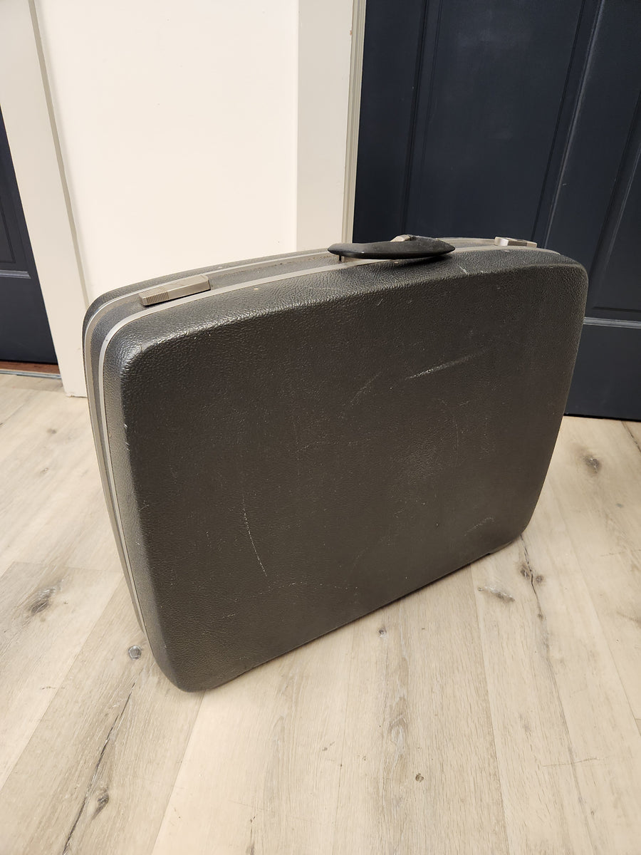 Royal Traveller Vintage Suitcase | Lavender & Birch